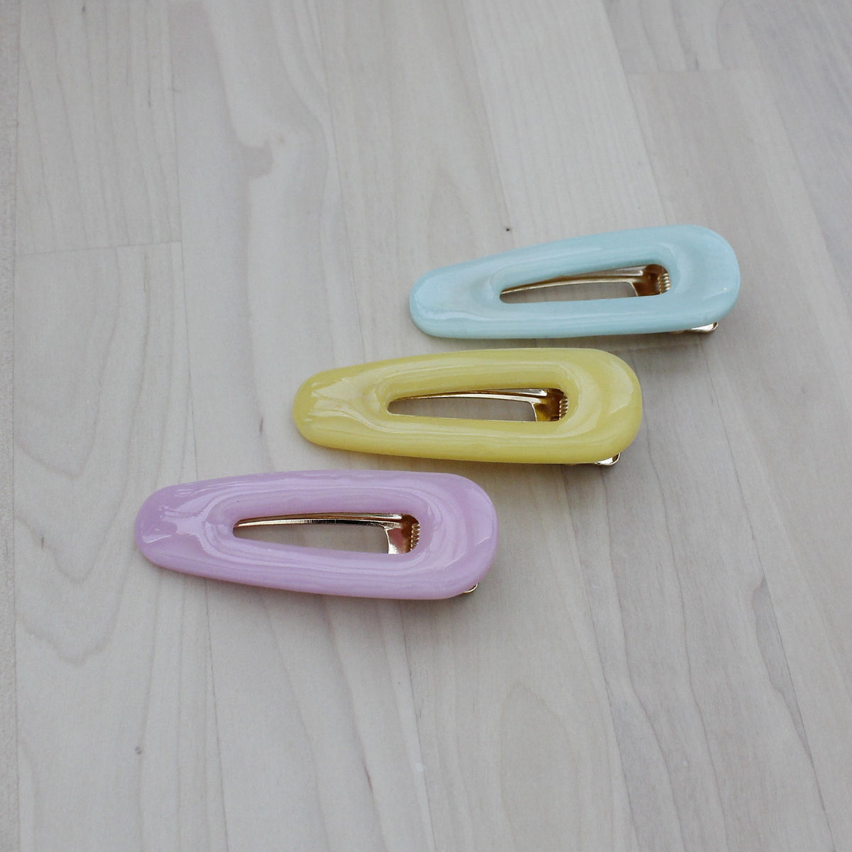 Alligator hair clips for thin and thick hair – Tagged "alligator clip ...